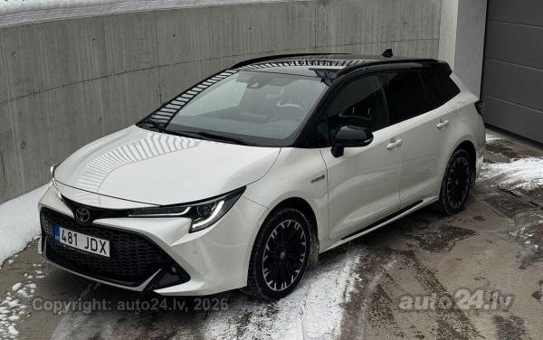 Balts Toyota Corolla 2021 Tallina, ar dzinēja tilpumu 1.80 L un nobraukumu 50 tūkst. km par 23500 €, foto 2 vietnē AUTOMOTO.COM.LV