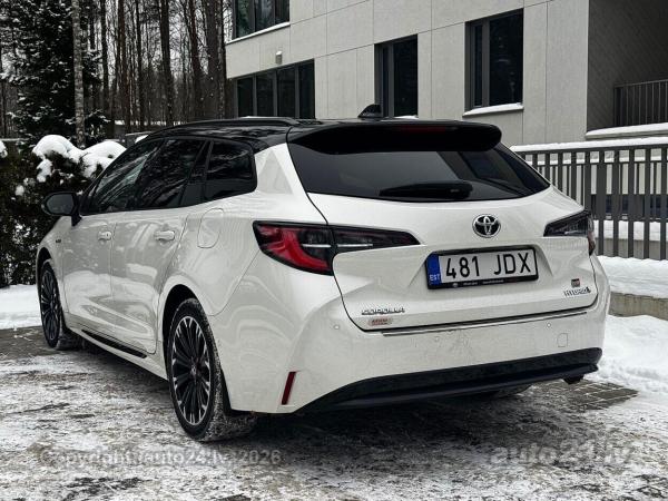 Balts Toyota Corolla 2021 Tallina, ar dzinēja tilpumu 1.80 L un nobraukumu 50 tūkst. km par 23500 €, foto 8 vietnē AUTOMOTO.COM.LV