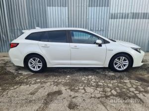 Balts Toyota Corolla 2021 Tallina, ar dzinēja tilpumu 1.80 L un nobraukumu 298 tūkst. km par 17900 €, foto  vietnē AUTOMOTO.COM.LV