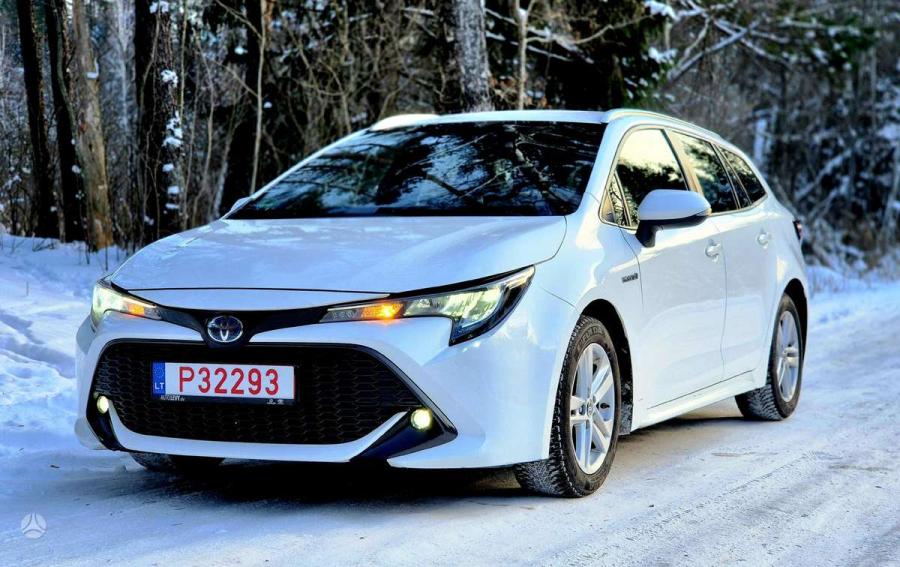 Balts Toyota Corolla 2021 Viļņa, ar dzinēja tilpumu 1.80 L un nobraukumu 265 tūkst. km par 12300 €, foto 1 vietnē AUTOMOTO.COM.LV