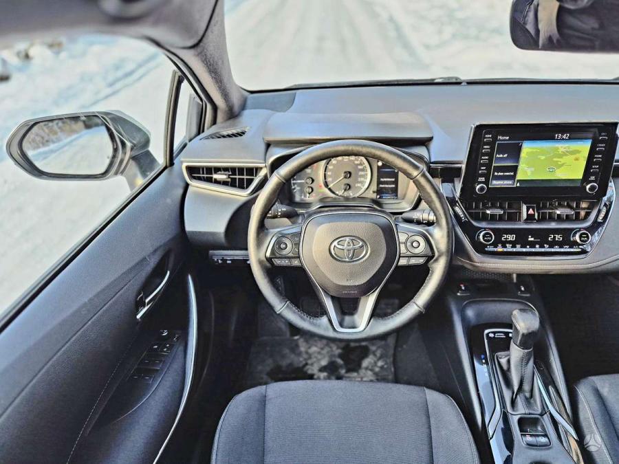 Balts Toyota Corolla 2021 Viļņa, ar dzinēja tilpumu 1.80 L un nobraukumu 265 tūkst. km par 12300 €, foto 22 vietnē AUTOMOTO.COM.LV