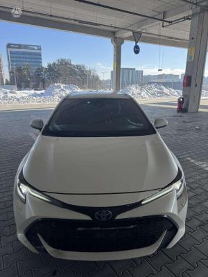 Balts Toyota Corolla 2021 Viļņa, ar dzinēja tilpumu 1.80 L un nobraukumu 270 tūkst. km par 12200 €, foto 3 vietnē AUTOMOTO.COM.LV