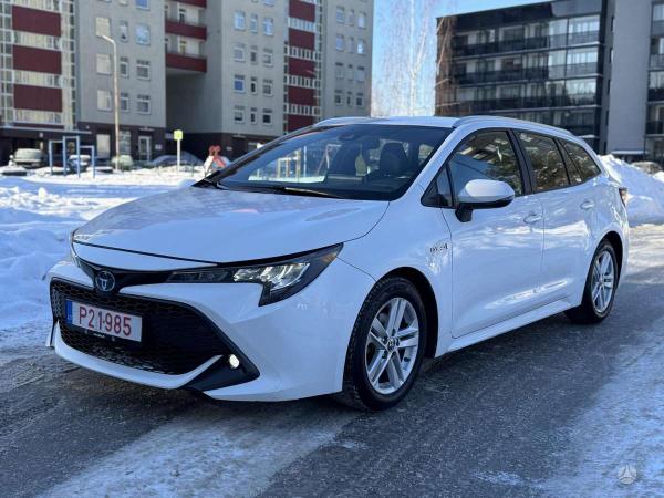 Balts Toyota Corolla 2021 Viļņa, ar dzinēja tilpumu 1.80 L un nobraukumu 280 tūkst. km par 12500 €, foto  vietnē AUTOMOTO.COM.LV
