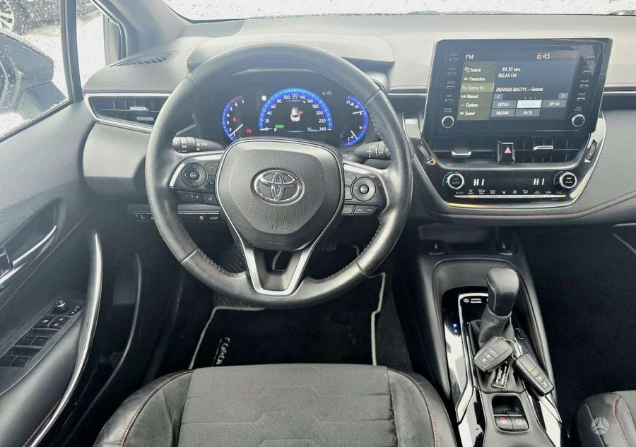 Balts Toyota Corolla 2021 Tauragė, ar dzinēja tilpumu 1.80 L un nobraukumu 194 tūkst. km par 15850 €, foto 12 vietnē AUTOMOTO.COM.LV