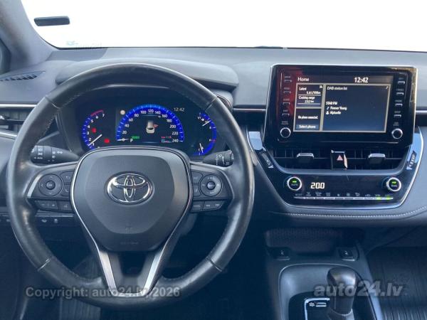 Balts Toyota Corolla 2021 Tallina, ar dzinēja tilpumu 1.80 L un nobraukumu 105 tūkst. km par 15995 €, foto 8 vietnē AUTOMOTO.COM.LV