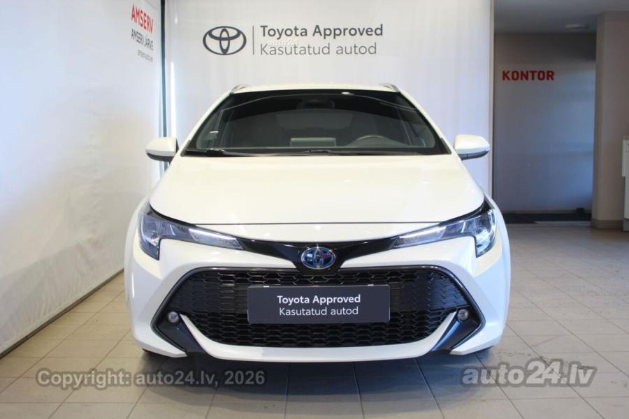 White Toyota Corolla 2021 in Tallinn, with an engine capacity of 1.80 L and mileage of 108 thousand km for 18490 €, photo 5 on AUTOMOTO.COM.LV
