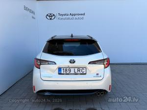 Balts Toyota Corolla 2021 Tallina, ar dzinēja tilpumu 1.99 L un nobraukumu 50 tūkst. km par 23495 €, foto 5 vietnē AUTOMOTO.COM.LV