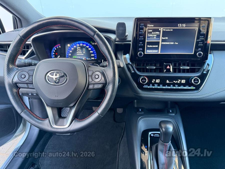 Balts Toyota Corolla 2021 Tallina, ar dzinēja tilpumu 1.99 L un nobraukumu 50 tūkst. km par 23495 €, foto 8 vietnē AUTOMOTO.COM.LV
