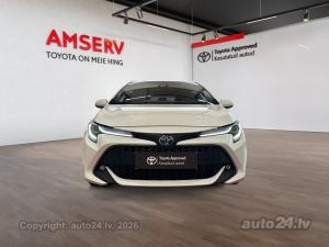 White Toyota Corolla 2021 in Parnu, with an engine capacity of 1.80 L and mileage of 98 thousand km for 18490 €, photo 6 on AUTOMOTO.COM.LV
