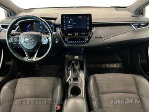 White Toyota Corolla 2021 in Parnu, with an engine capacity of 1.80 L and mileage of 98 thousand km for 18490 €, photo 9 on AUTOMOTO.COM.LV