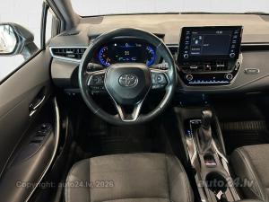 White Toyota Corolla 2021 in Parnu, with an engine capacity of 1.80 L and mileage of 98 thousand km for 18490 €, photo 10 on AUTOMOTO.COM.LV