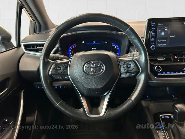 White Toyota Corolla 2021 in Parnu, with an engine capacity of 1.80 L and mileage of 98 thousand km for 18490 €, photo 10 on AUTOMOTO.COM.LV