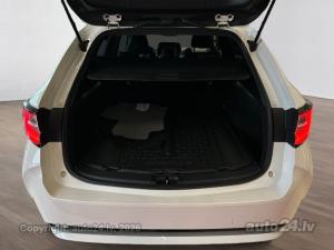 White Toyota Corolla 2021 in Parnu, with an engine capacity of 1.80 L and mileage of 98 thousand km for 18490 €, photo 12 on AUTOMOTO.COM.LV