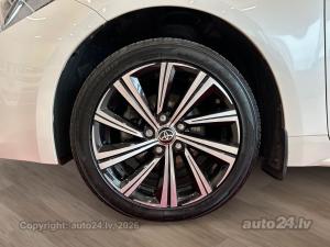 White Toyota Corolla 2021 in Parnu, with an engine capacity of 1.80 L and mileage of 98 thousand km for 18490 €, photo 16 on AUTOMOTO.COM.LV