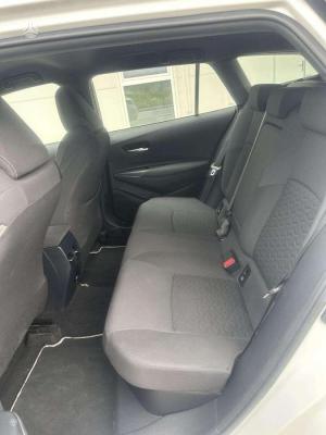 White Toyota Corolla 2021 in Vilnius, with an engine capacity of 1.80 L and mileage of 225 thousand km for 15250 €, photo 22 on AUTOMOTO.COM.LV