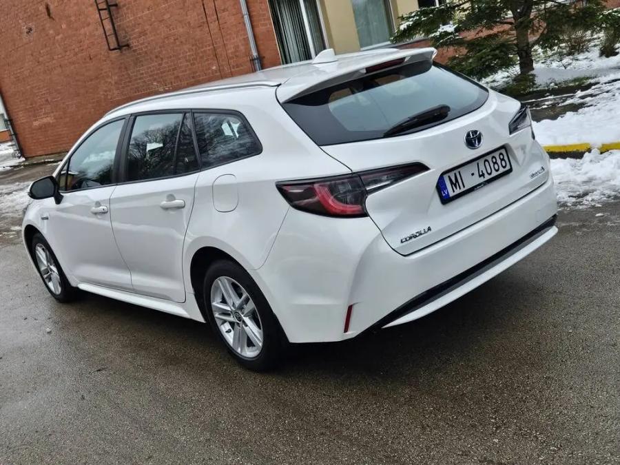 Balts Toyota Corolla 2021 Jēkabpils, ar dzinēja tilpumu 1.80 L un nobraukumu 168 tūkst. km par 13990 €, foto 12 vietnē AUTOMOTO.COM.LV