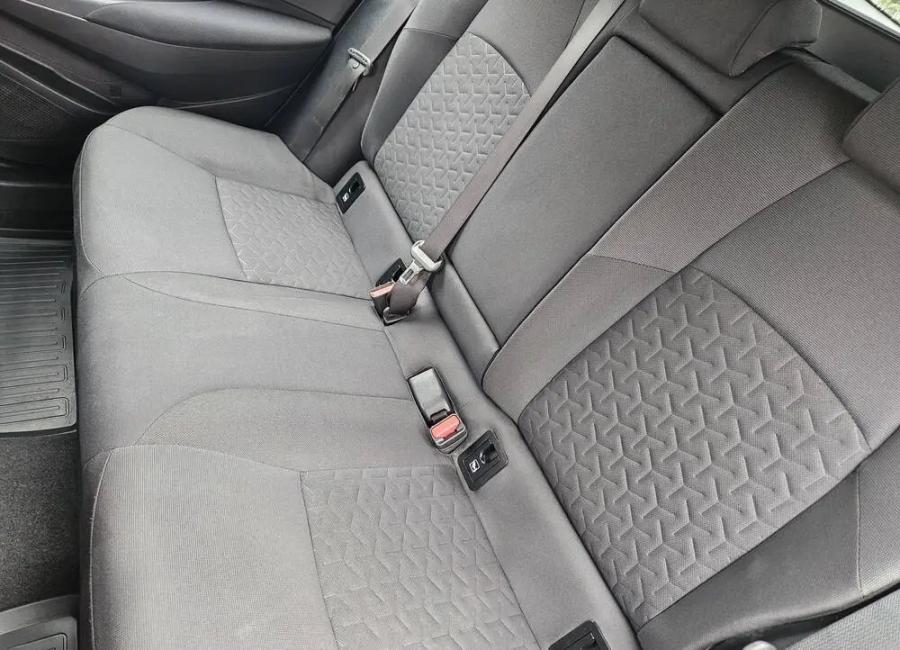 Balts Toyota Corolla 2021 Jēkabpils, ar dzinēja tilpumu 1.80 L un nobraukumu 168 tūkst. km par 13990 €, foto 17 vietnē AUTOMOTO.COM.LV