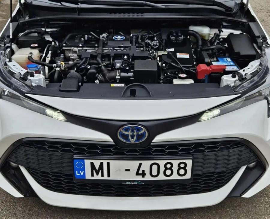Balts Toyota Corolla 2021 Jēkabpils, ar dzinēja tilpumu 1.80 L un nobraukumu 168 tūkst. km par 13990 €, foto 25 vietnē AUTOMOTO.COM.LV