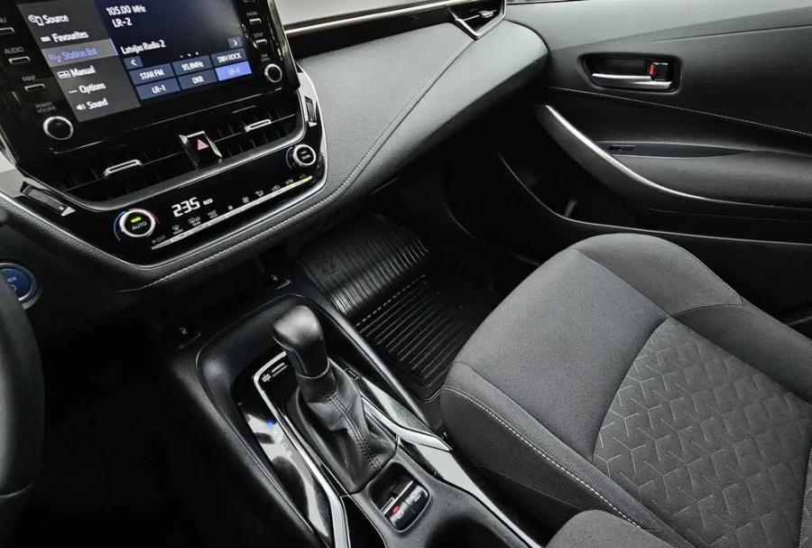 Balts Toyota Corolla 2021 Jēkabpils, ar dzinēja tilpumu 1.80 L un nobraukumu 168 tūkst. km par 13990 €, foto 26 vietnē AUTOMOTO.COM.LV