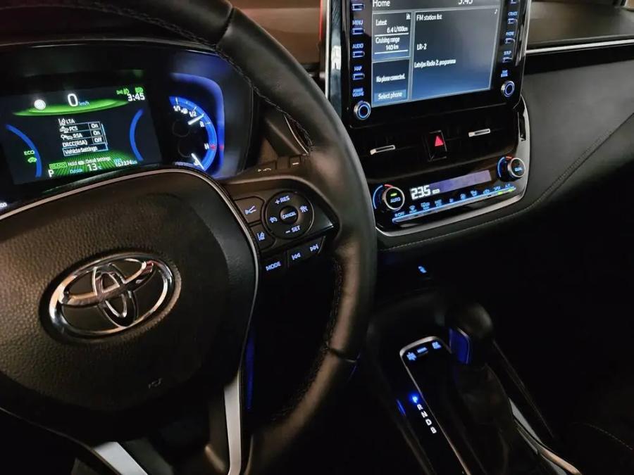 Balts Toyota Corolla 2021 Jēkabpils, ar dzinēja tilpumu 1.80 L un nobraukumu 168 tūkst. km par 13990 €, foto 27 vietnē AUTOMOTO.COM.LV