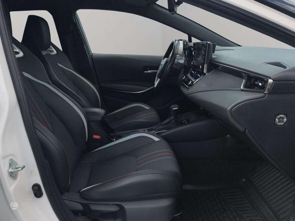 Balts Toyota Corolla 2021 Viļņa, ar dzinēja tilpumu 1.80 L un nobraukumu 204 tūkst. km par 18499 €, foto 8 vietnē AUTOMOTO.COM.LV