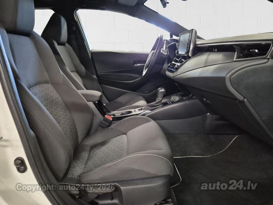 Balts Toyota Corolla 2021 Tallina, ar dzinēja tilpumu 1.80 L un nobraukumu 66 tūkst. km par 18290 €, foto 7 vietnē AUTOMOTO.COM.LV