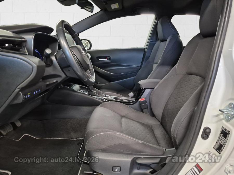 Balts Toyota Corolla 2021 Tallina, ar dzinēja tilpumu 1.80 L un nobraukumu 66 tūkst. km par 18290 €, foto 12 vietnē AUTOMOTO.COM.LV