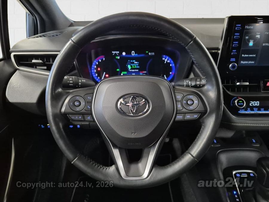 Balts Toyota Corolla 2021 Tallina, ar dzinēja tilpumu 1.80 L un nobraukumu 66 tūkst. km par 18290 €, foto 13 vietnē AUTOMOTO.COM.LV