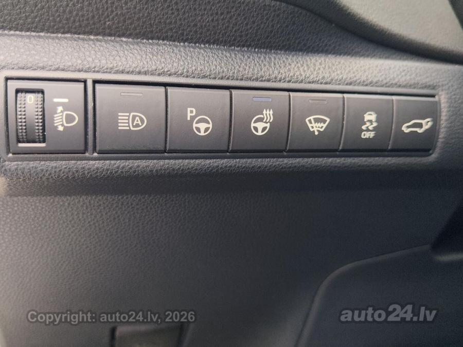 Balts Toyota Corolla 2021 Tallina, ar dzinēja tilpumu 1.80 L un nobraukumu 159 tūkst. km par 19995 €, foto 21 vietnē AUTOMOTO.COM.LV