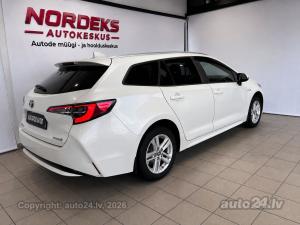 Balts Toyota Corolla 2021 Tallina, ar dzinēja tilpumu 1.80 L un nobraukumu 165 tūkst. km par 16890 €, foto 3 vietnē AUTOMOTO.COM.LV