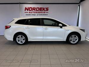 Balts Toyota Corolla 2021 Tallina, ar dzinēja tilpumu 1.80 L un nobraukumu 165 tūkst. km par 16890 €, foto 5 vietnē AUTOMOTO.COM.LV
