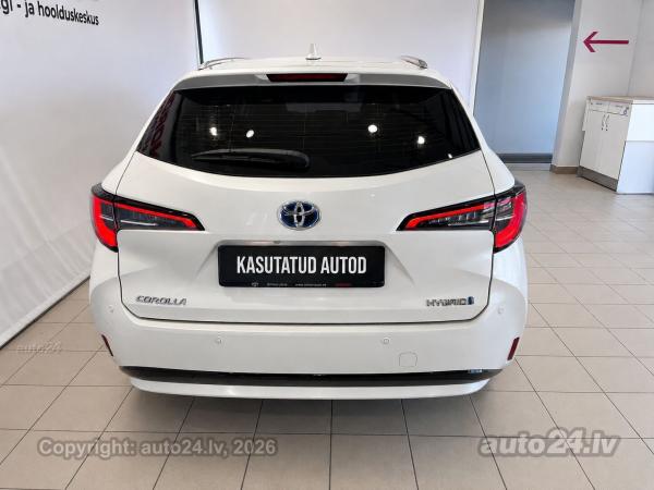Balts Toyota Corolla 2021 Tallina, ar dzinēja tilpumu 1.80 L un nobraukumu 165 tūkst. km par 16890 €, foto 6 vietnē AUTOMOTO.COM.LV