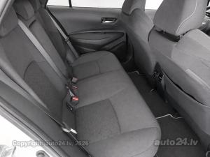 Balts Toyota Corolla 2021 Tallina, ar dzinēja tilpumu 1.80 L un nobraukumu 165 tūkst. km par 16890 €, foto 11 vietnē AUTOMOTO.COM.LV