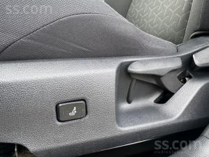 White Toyota Corolla 2021 in Riga, with an engine capacity of 1.80 L and mileage of 100 thousand km for 18500 €, photo 20 on AUTOMOTO.COM.LV