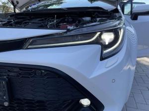White Toyota Corolla 2021 in Vilnius, with an engine capacity of 1.80 L and mileage of 56 thousand km for 10700 €, photo 26 on AUTOMOTO.COM.LV