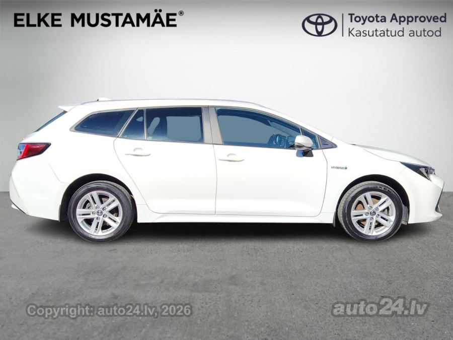 White Toyota Corolla 2021 in Tallinn, with an engine capacity of 1.80 L and mileage of 113 thousand km for 15895 €, photo 17 on AUTOMOTO.COM.LV