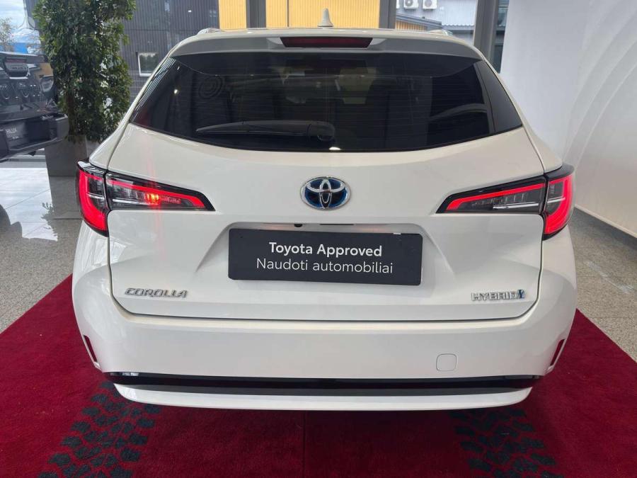 Balts Toyota Corolla 2021 Šauļi, ar dzinēja tilpumu 1.80 L un nobraukumu 63 tūkst. km par 18900 €, foto 7 vietnē AUTOMOTO.COM.LV