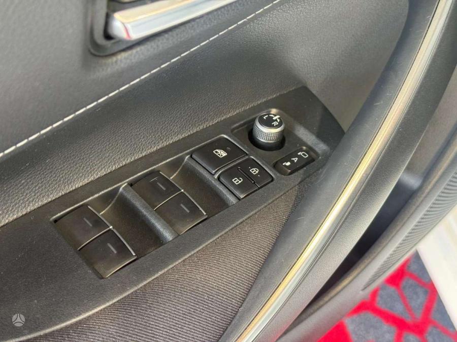 Balts Toyota Corolla 2021 Šauļi, ar dzinēja tilpumu 1.80 L un nobraukumu 63 tūkst. km par 18900 €, foto 9 vietnē AUTOMOTO.COM.LV