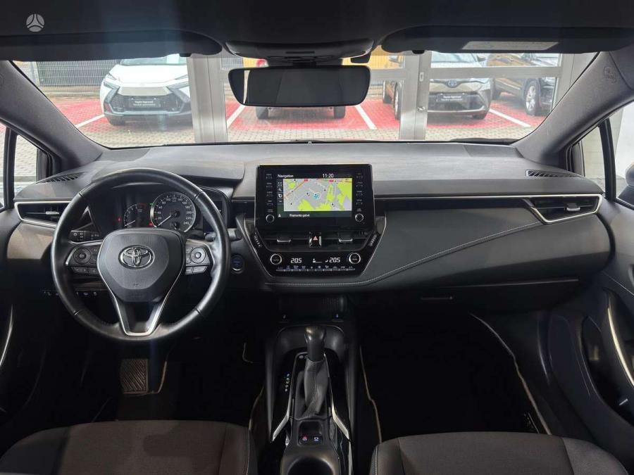 Balts Toyota Corolla 2021 Šauļi, ar dzinēja tilpumu 1.80 L un nobraukumu 63 tūkst. km par 18900 €, foto 12 vietnē AUTOMOTO.COM.LV