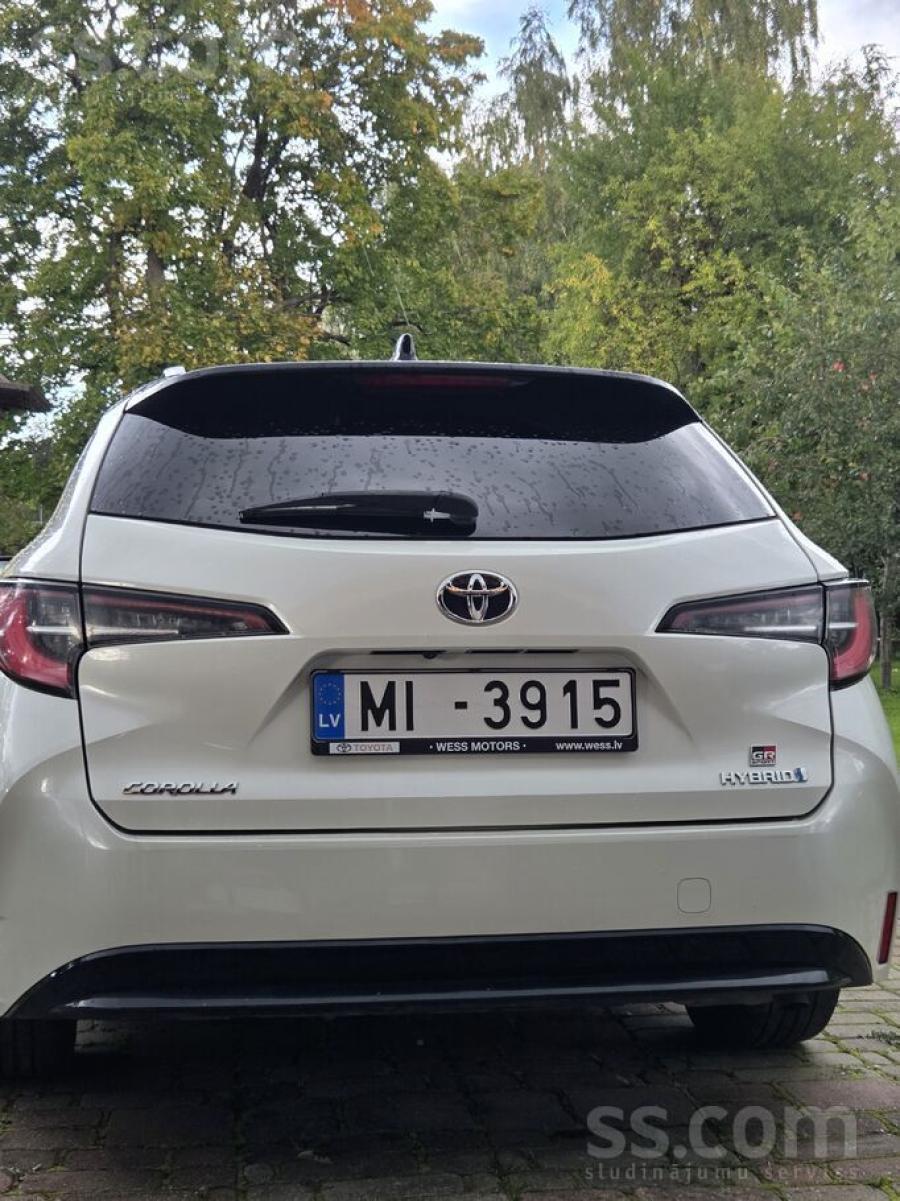 Balts Toyota Corolla 2021 Rīga, ar dzinēja tilpumu 1.80 L un nobraukumu 119 tūkst. km par 21700 €, foto 4 vietnē AUTOMOTO.COM.LV