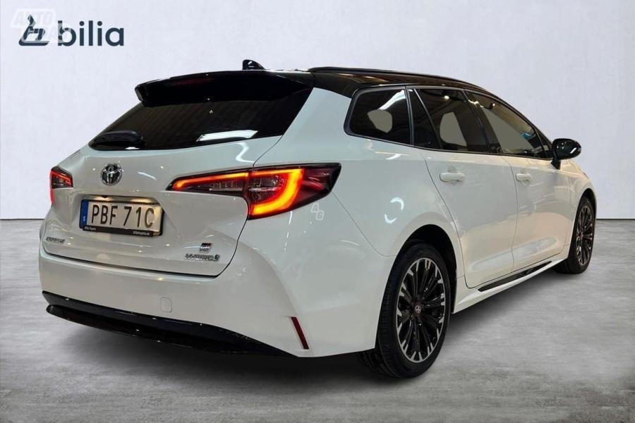 White Toyota Corolla 2022 in Kaunas, with an engine capacity of 0.00 L and mileage of 48 thousand km for 29919 €, photo 5 on AUTOMOTO.COM.LV