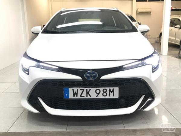 White Toyota Corolla 2022 in Kaunas, with an engine capacity of 0.00 L and mileage of 49 thousand km for 25376 €, photo 5 on AUTOMOTO.COM.LV