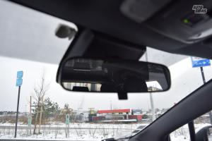 White Toyota Corolla 2022 in Vilnius, with an engine capacity of 1.80 L and mileage of 195 thousand km for 13850 €, photo 16 on AUTOMOTO.COM.LV