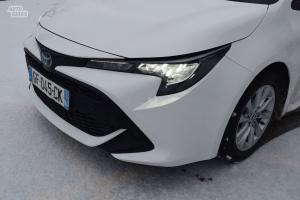 White Toyota Corolla 2022 in Vilnius, with an engine capacity of 1.80 L and mileage of 195 thousand km for 13850 €, photo 21 on AUTOMOTO.COM.LV