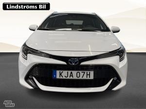 White Toyota Corolla 2022 in Kaunas, with an engine capacity of 0.00 L and mileage of 67 thousand km for 26416 €, photo 9 on AUTOMOTO.COM.LV