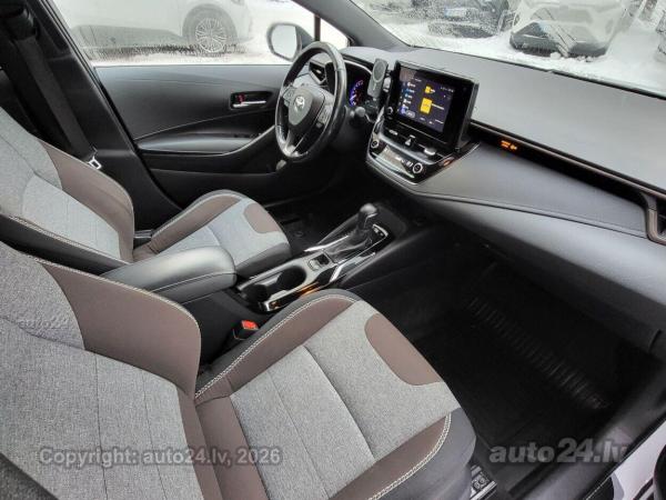 Balts Toyota Corolla 2022 Tallina, ar dzinēja tilpumu 1.80 L un nobraukumu 120 tūkst. km par 21995 €, foto 6 vietnē AUTOMOTO.COM.LV