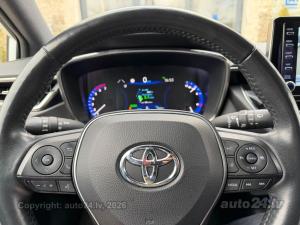 Balts Toyota Corolla 2022 Tallina, ar dzinēja tilpumu 1.80 L un nobraukumu 75 tūkst. km par 18490 €, foto 4 vietnē AUTOMOTO.COM.LV
