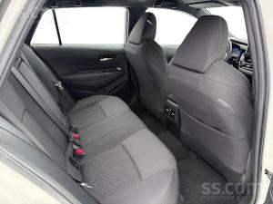 Balts Toyota Corolla 2022 Ventspils, ar dzinēja tilpumu 1.80 L un nobraukumu 94 tūkst. km par 19990 €, foto 8 vietnē AUTOMOTO.COM.LV