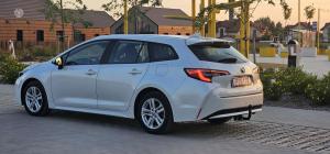White Toyota Corolla 2022 in Klaipeda, with an engine capacity of 1.80 L and mileage of 85 thousand km for 18900 €, photo 5 on AUTOMOTO.COM.LV