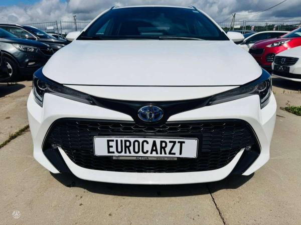 Balts Toyota Corolla 2022 Kauņa, ar dzinēja tilpumu 2.00 L un nobraukumu 294 tūkst. km par 13200 €, foto 2 vietnē AUTOMOTO.COM.LV